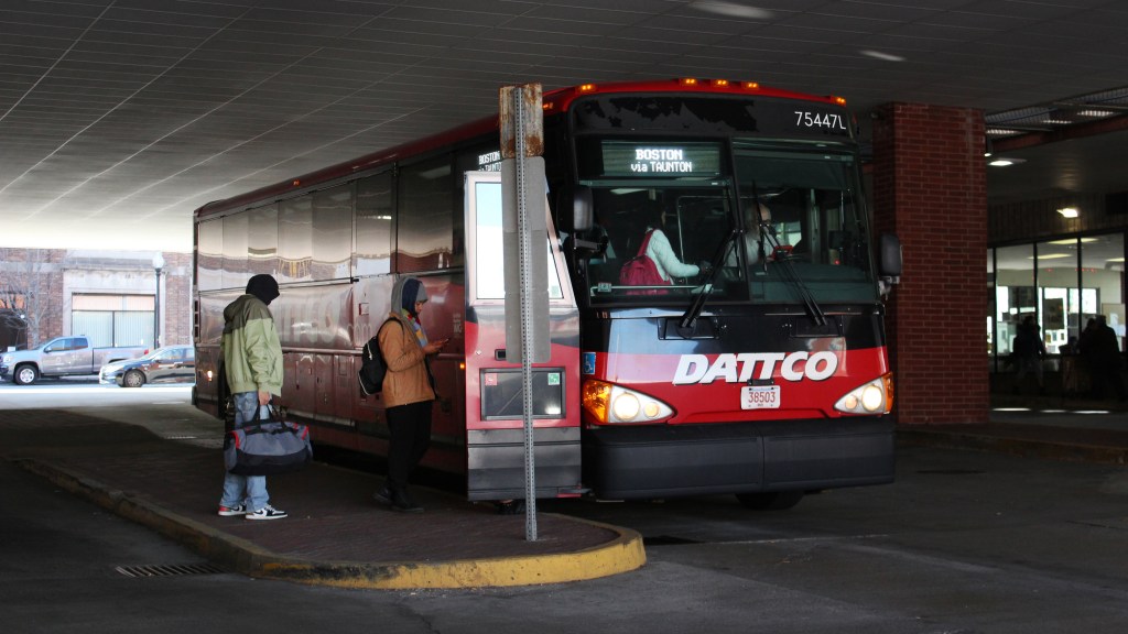 DATTCO slams brakes on SouthCoast to Boston bus service - The New ...