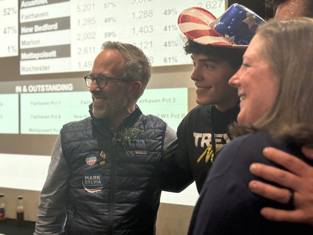 Mark Sylvia beats Joe Pires in 10th Bristol State House race - The New ...