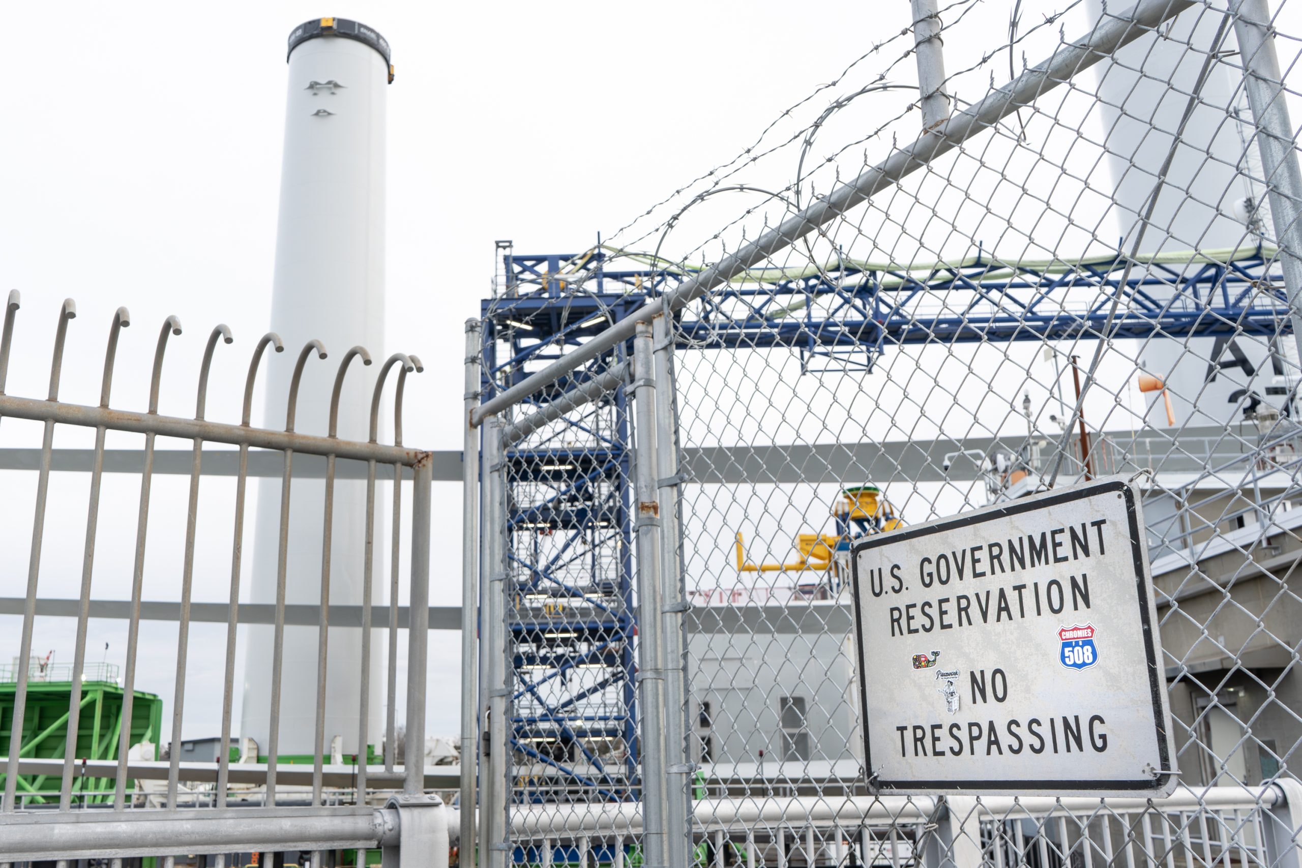 Vineyard Wind awaiting approval from Army Corps to finish turbine ...